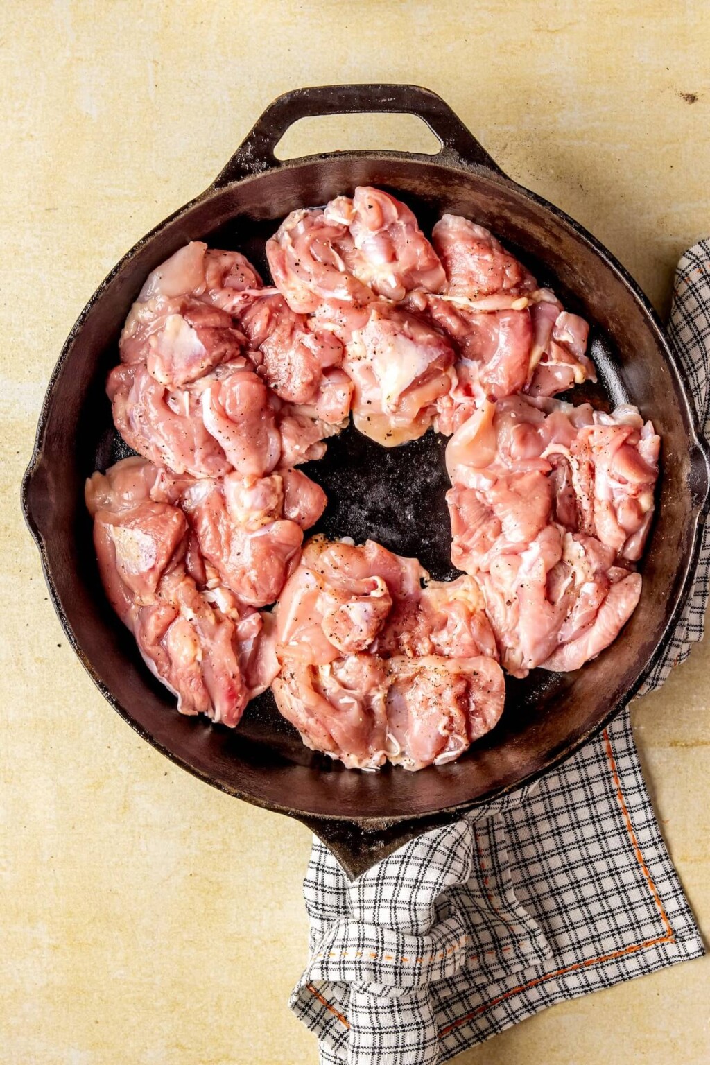 PAN SEARED CHICKEN THIGHS (AKA “LAZY GIRL" CHICKEN THIGHS)