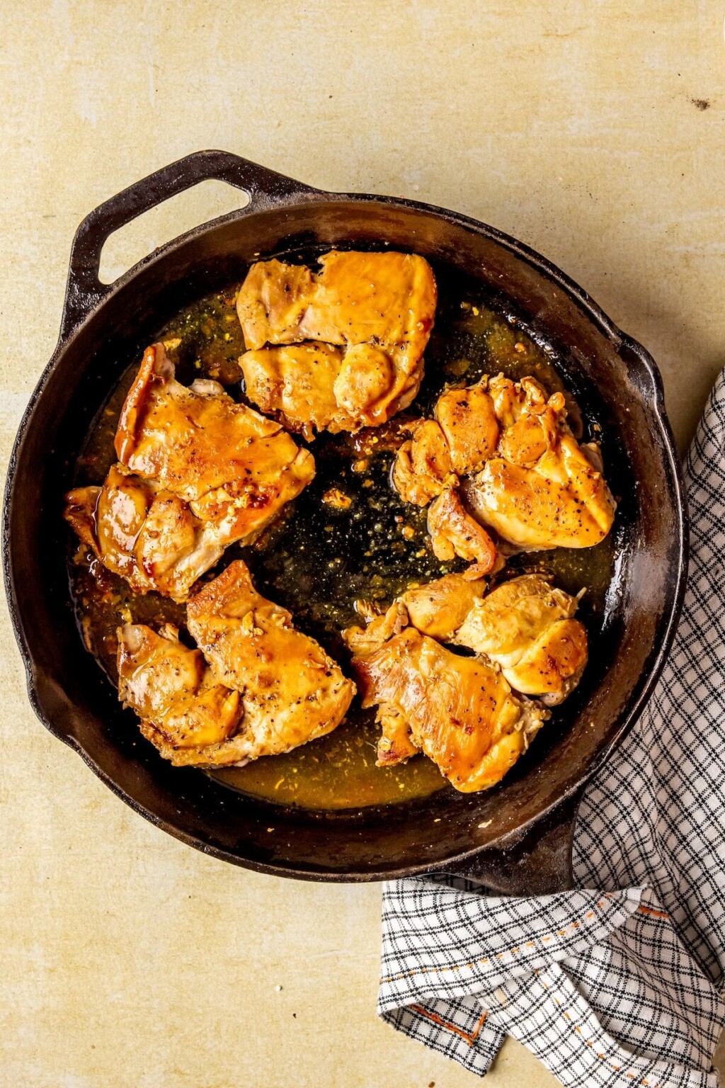 PAN SEARED CHICKEN THIGHS (AKA “LAZY GIRL" CHICKEN THIGHS)