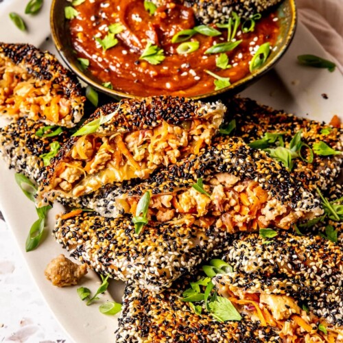 CRISPY GINGER CHICKEN RICE PAPER ROLLS