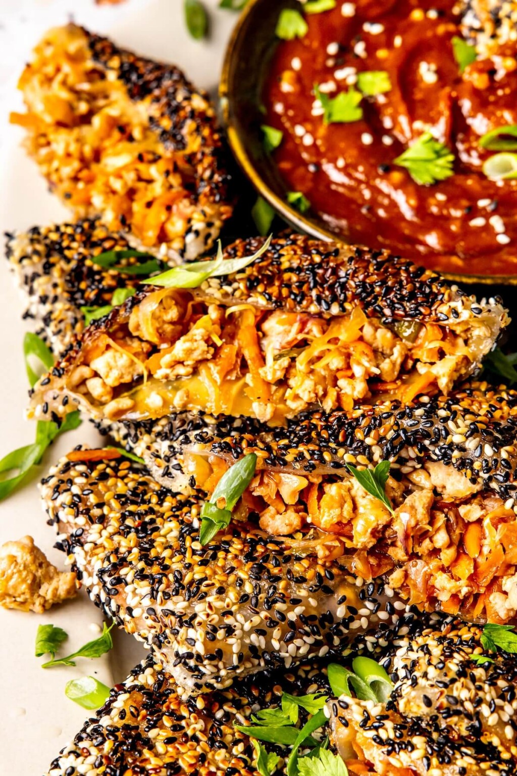 CRISPY GINGER CHICKEN RICE PAPER ROLLS