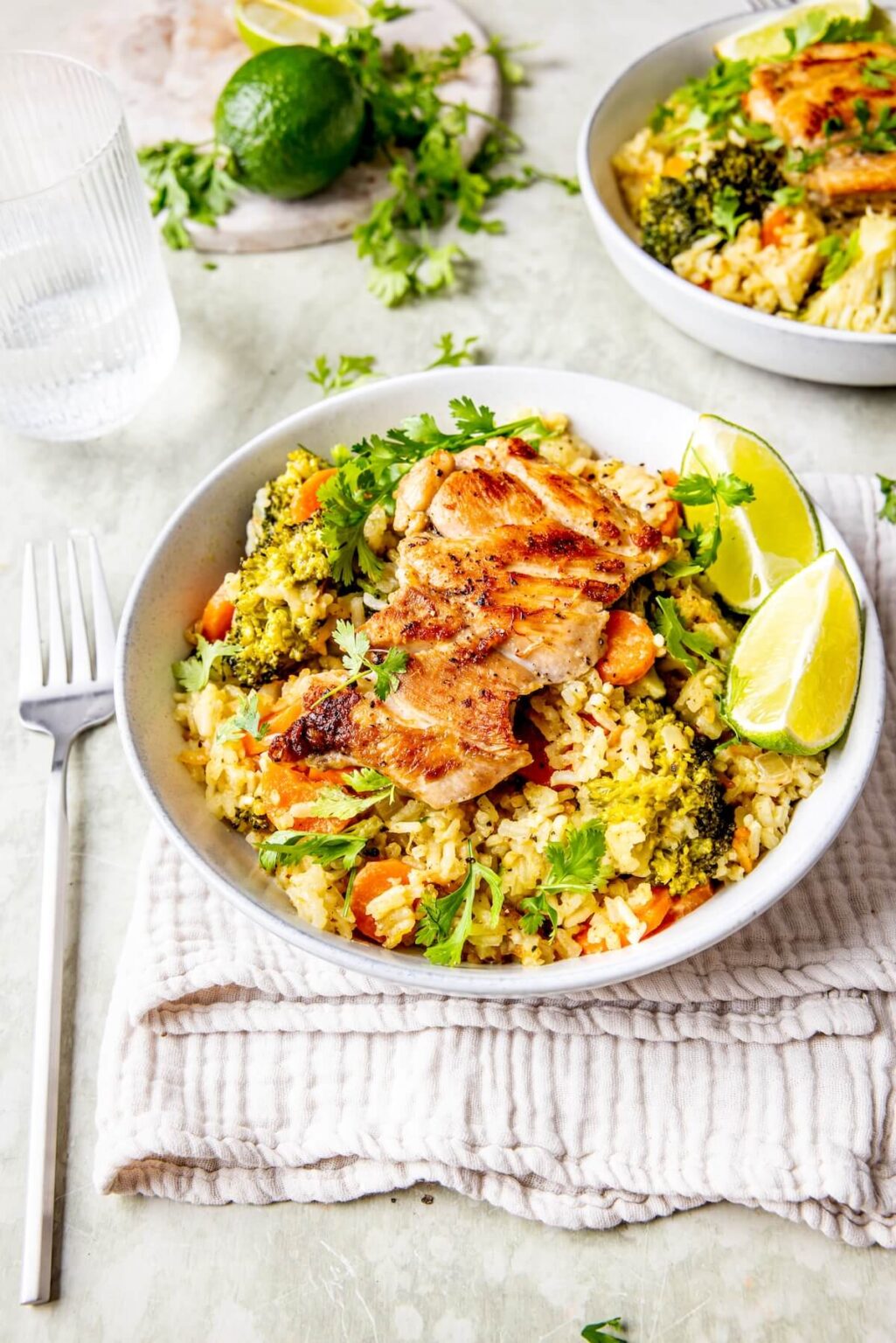 VIRAL ONE POT GREEN CURRY CHICKEN THIGHS AND RICE