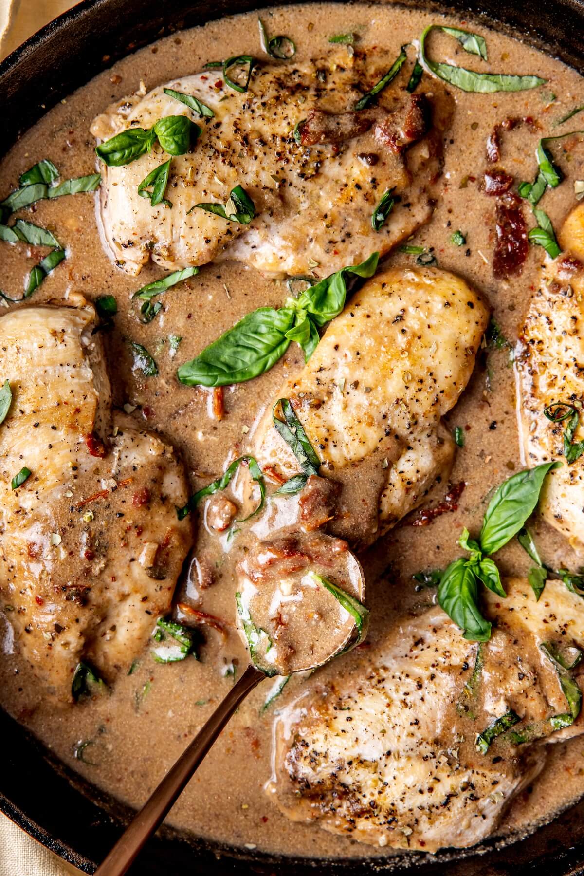 HEALTHY DAIRY-FREE MARRY ME CHICKEN