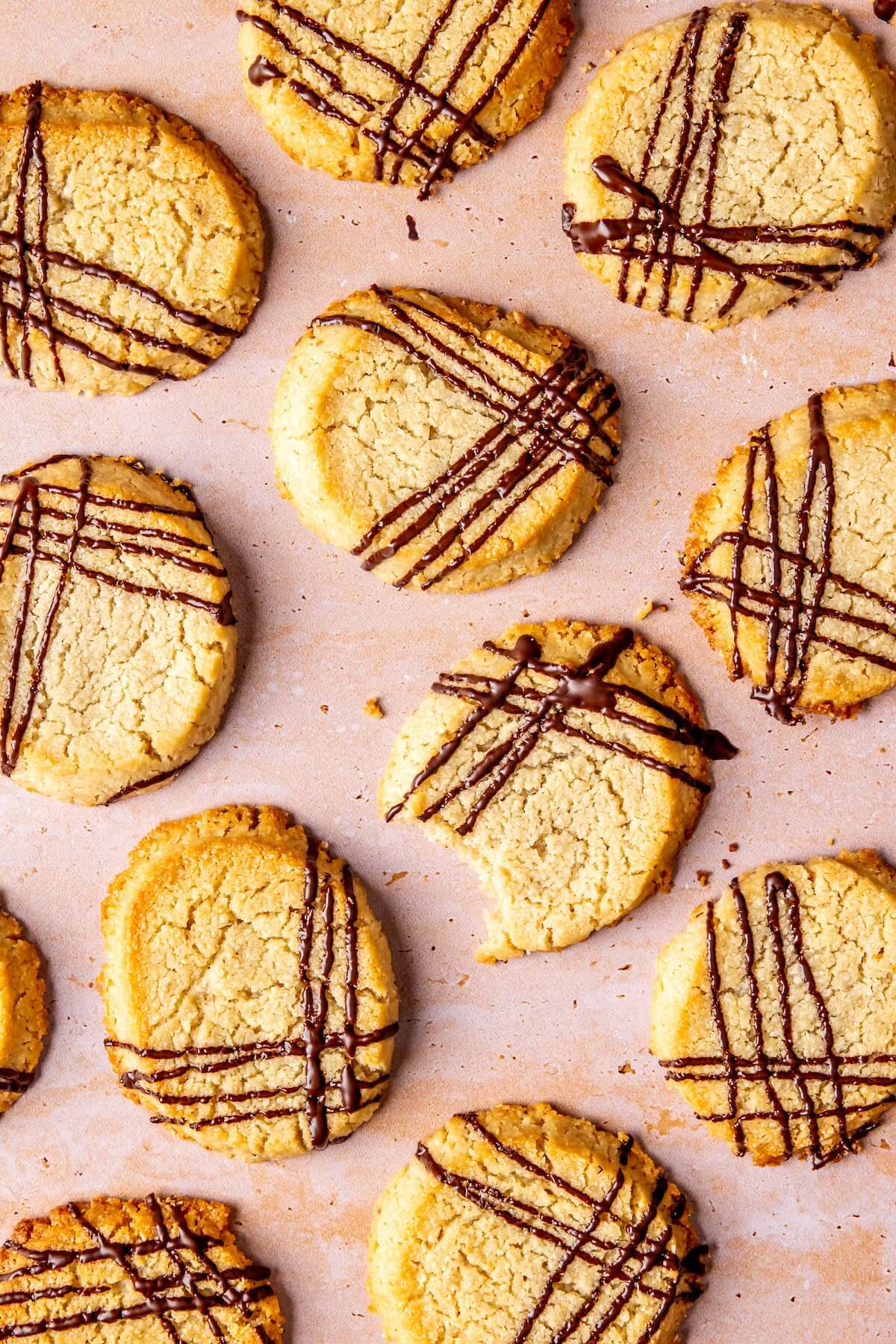 GLUTEN-FREE CLASSIC SHORTBREAD COOKIES