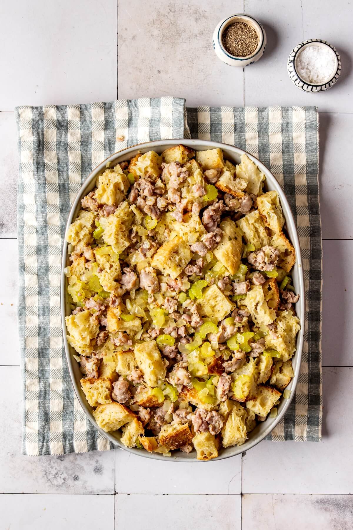 SOURDOUGH STUFFING WITH SAUSAGE (DAIRY-FREE)
