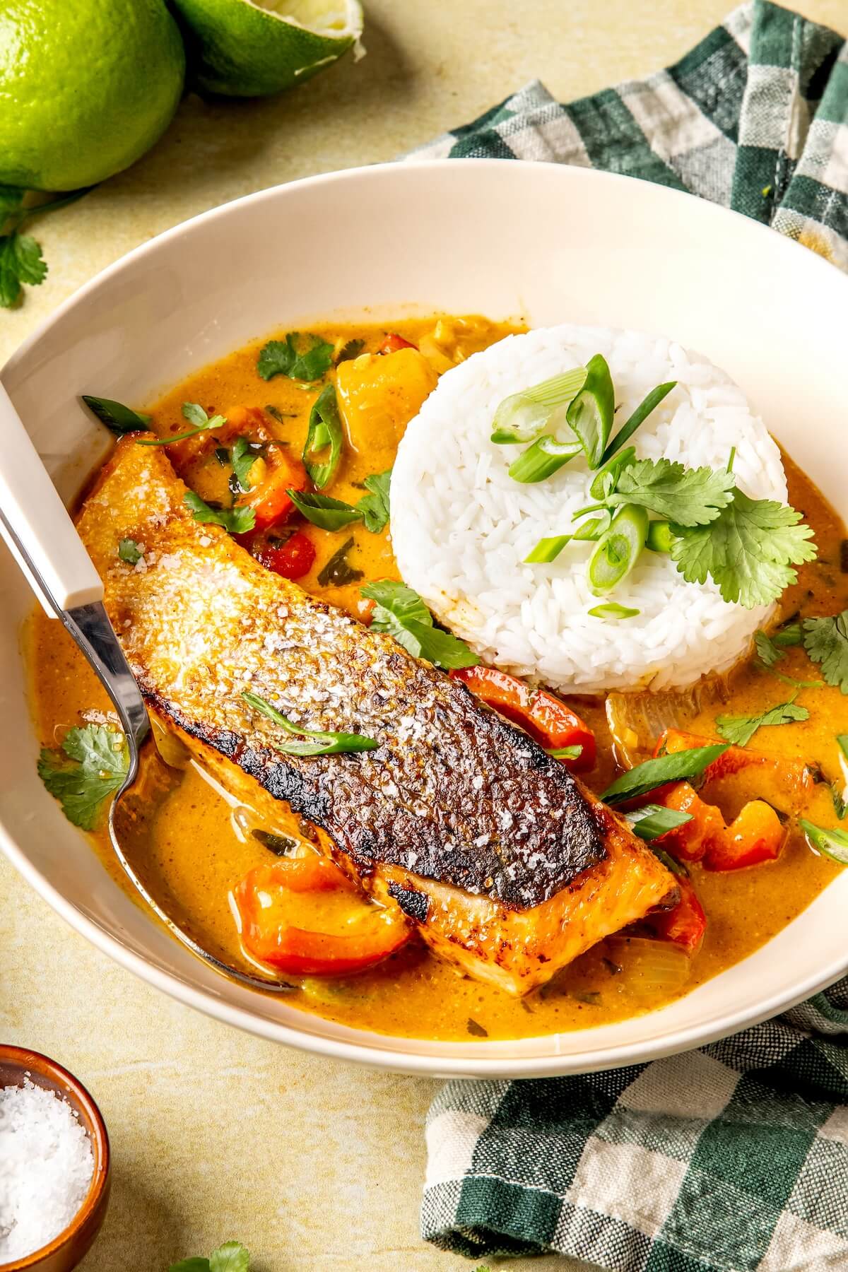 CRISPY SKINNED SALMON IN RED COCONUT CURRY