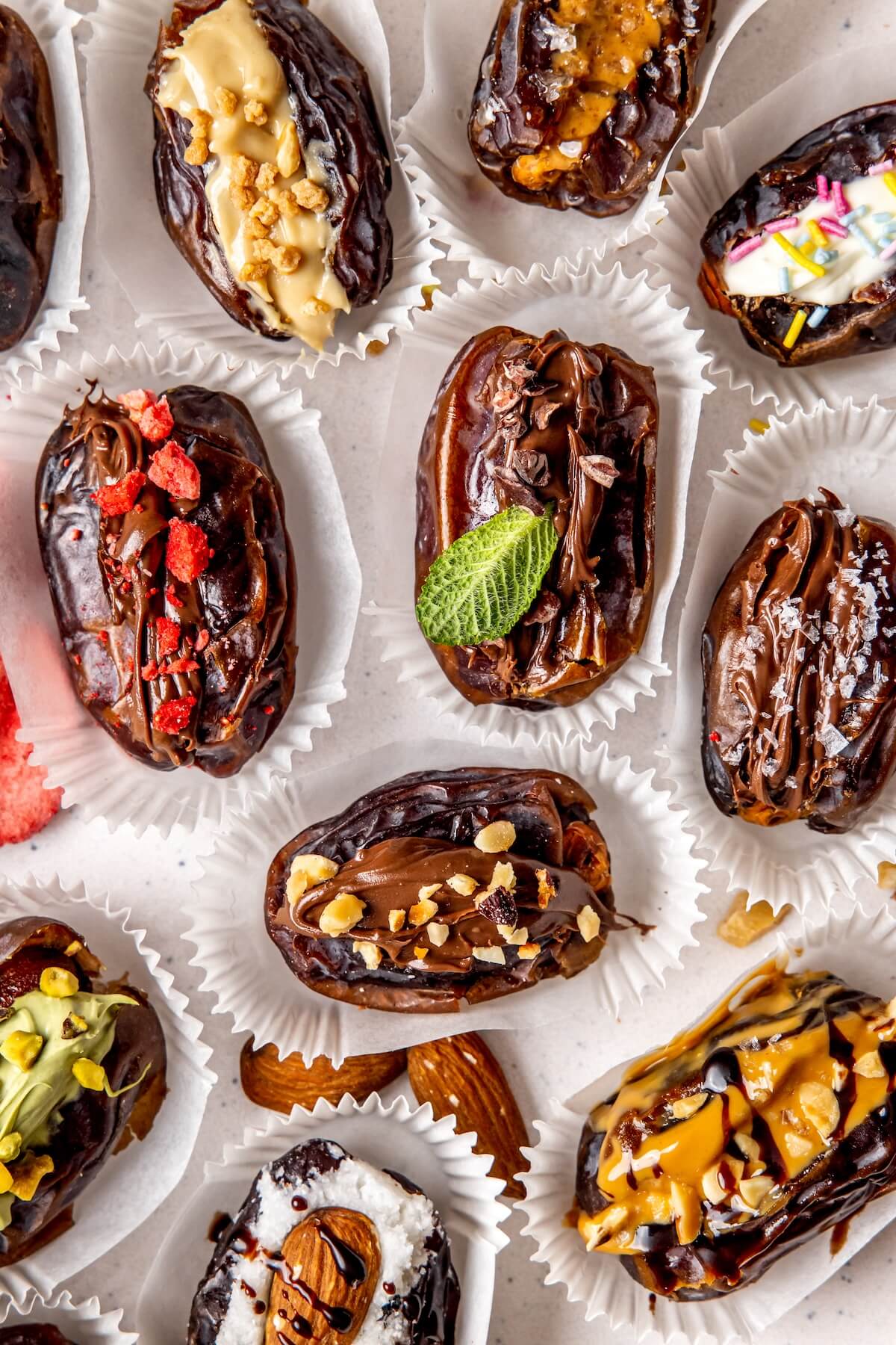 10 STUFFED DATE IDEAS! (GIFTABLE DATE CHOCOLATE BOX)